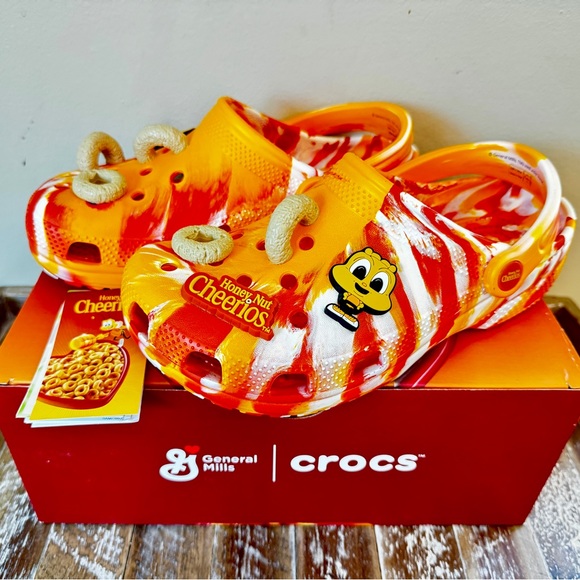 CROCS | Shoes | Nib Crocs Honey Nut Cheerios Size 6y 75w | Poshmark
